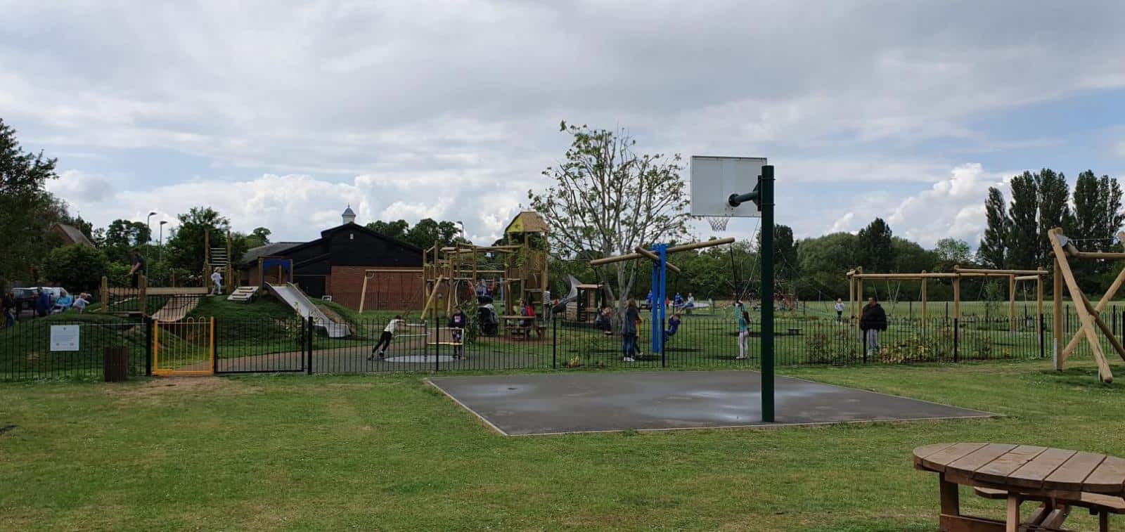Crowmarsh Gifford New Recreation Ground Play Area, Crowmarsh Gifford ...