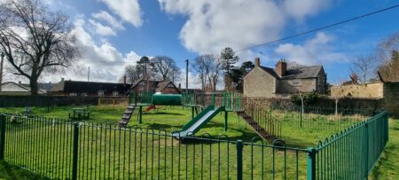 The Walnut Tree Field, Fairford, Gloucestershire - freeparks.co.uk